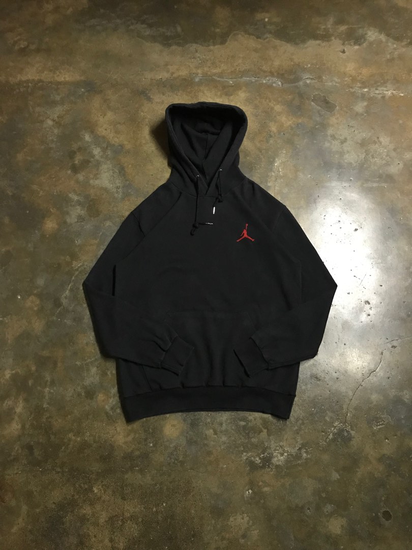 Jordan Side Logo, Men's Fashion, Coats, Jackets and Outerwear on Carousell