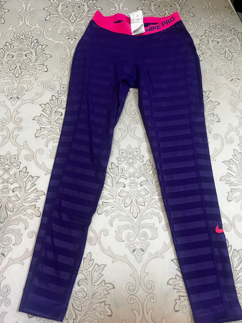 Nike pro tight, Women's Fashion, Bottoms, Jeans & Leggings on Carousell