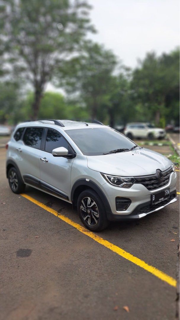 Renault triber RXZ ( tipe tertinggi ), Mobil & Motor, Mobil untuk ...