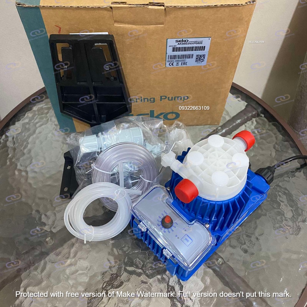 Seko Dosing Pump AKS603, Commercial & Industrial, Industrial Equipment ...