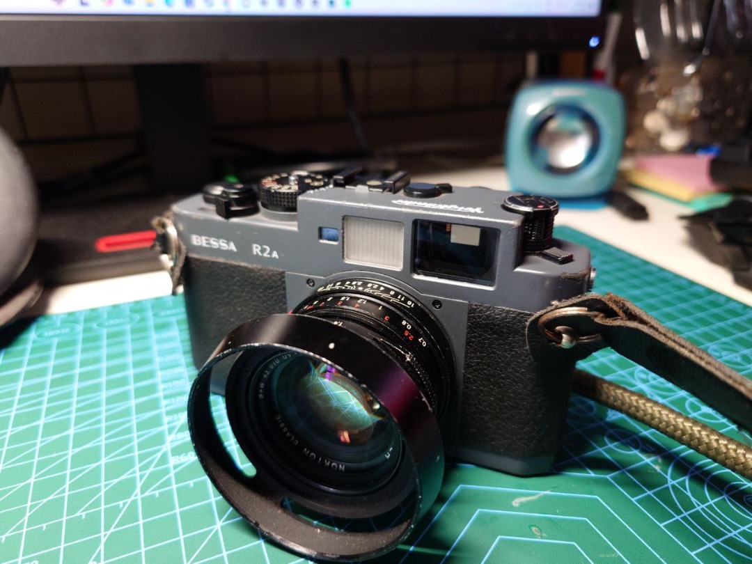 Voigtlander Bessa R2A + 40mm f/1.4 Nokton Lens, Photography, Cameras on ...
