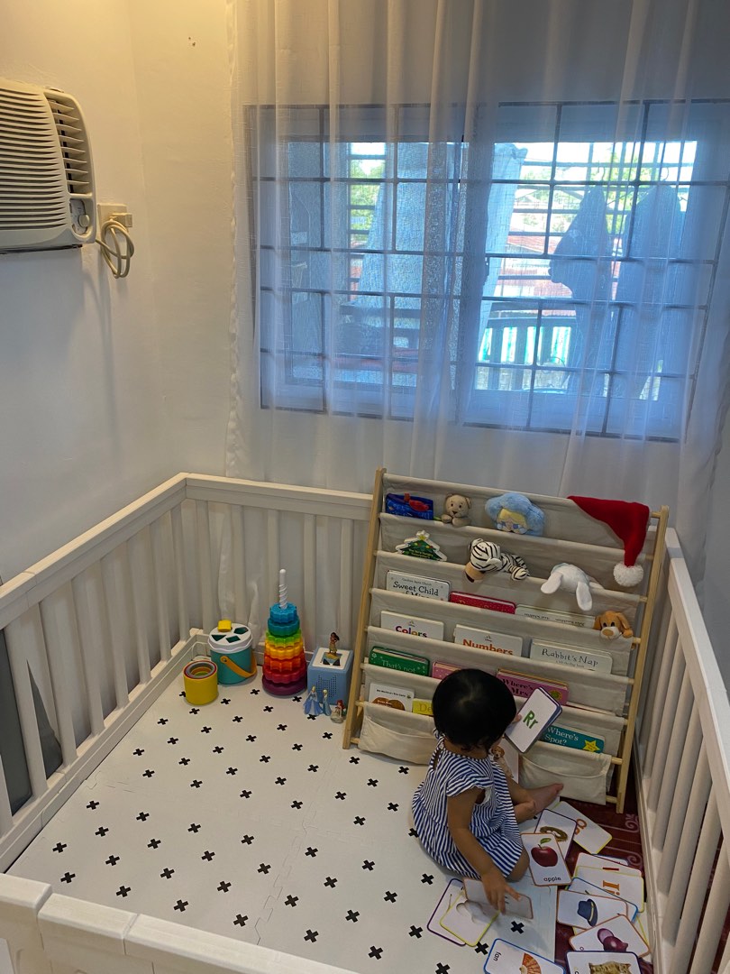 Anuri Playpen Play Fence 8 panel Haenim, Babies & Kids, Infant Playtime ...