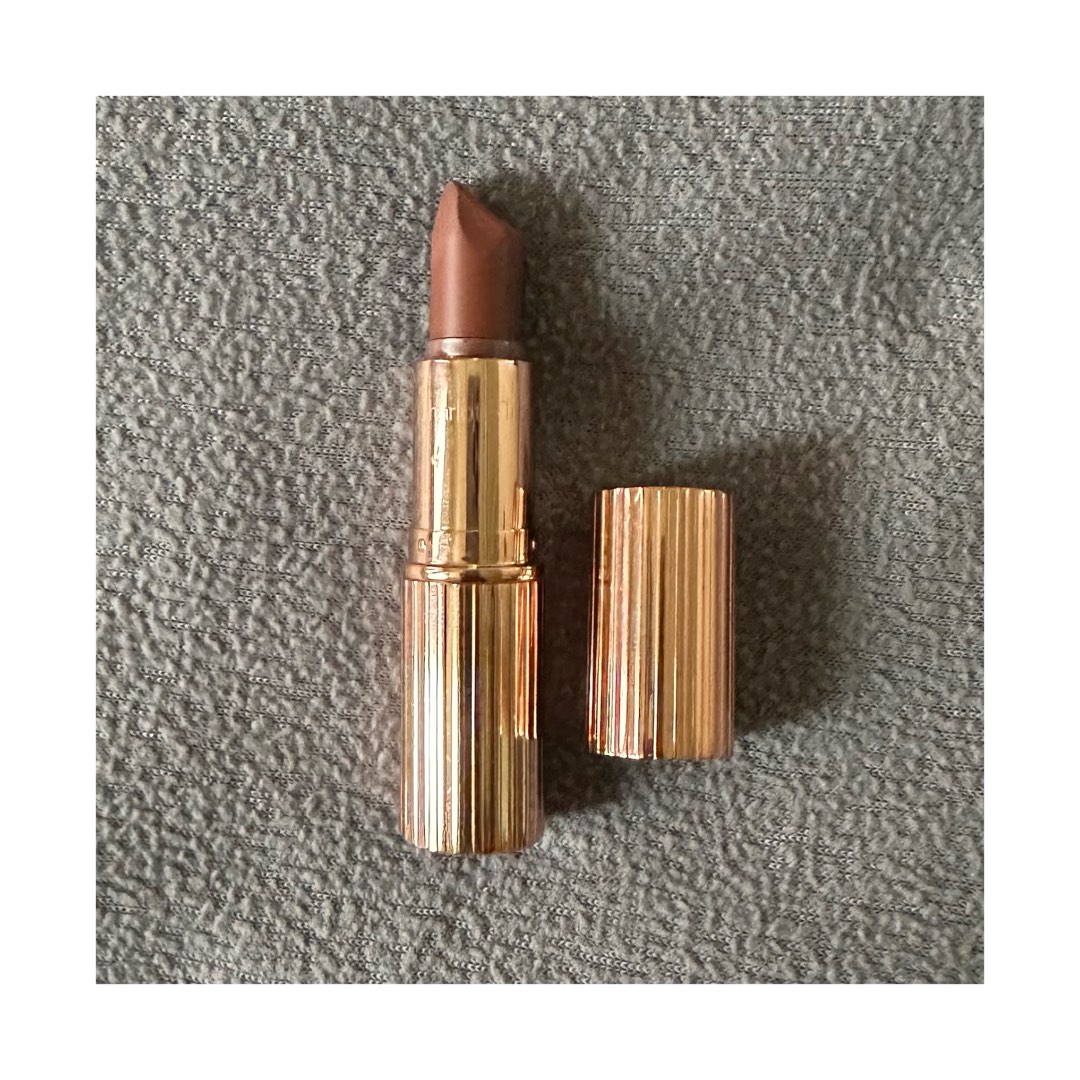 Charlotte Tilbury Lipstick in Super Fabulous, Beauty & Personal Care ...