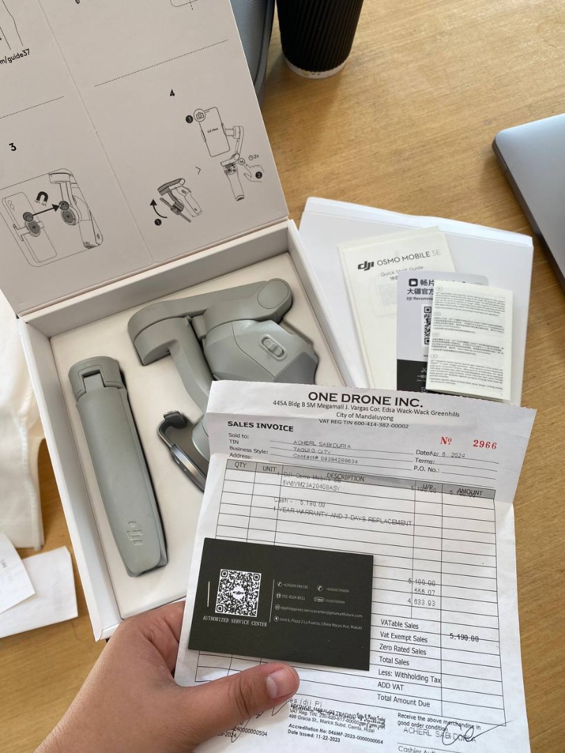 DJI Osmo Mobile SE, Mobile Phones & Gadgets, Other Gadgets on Carousell