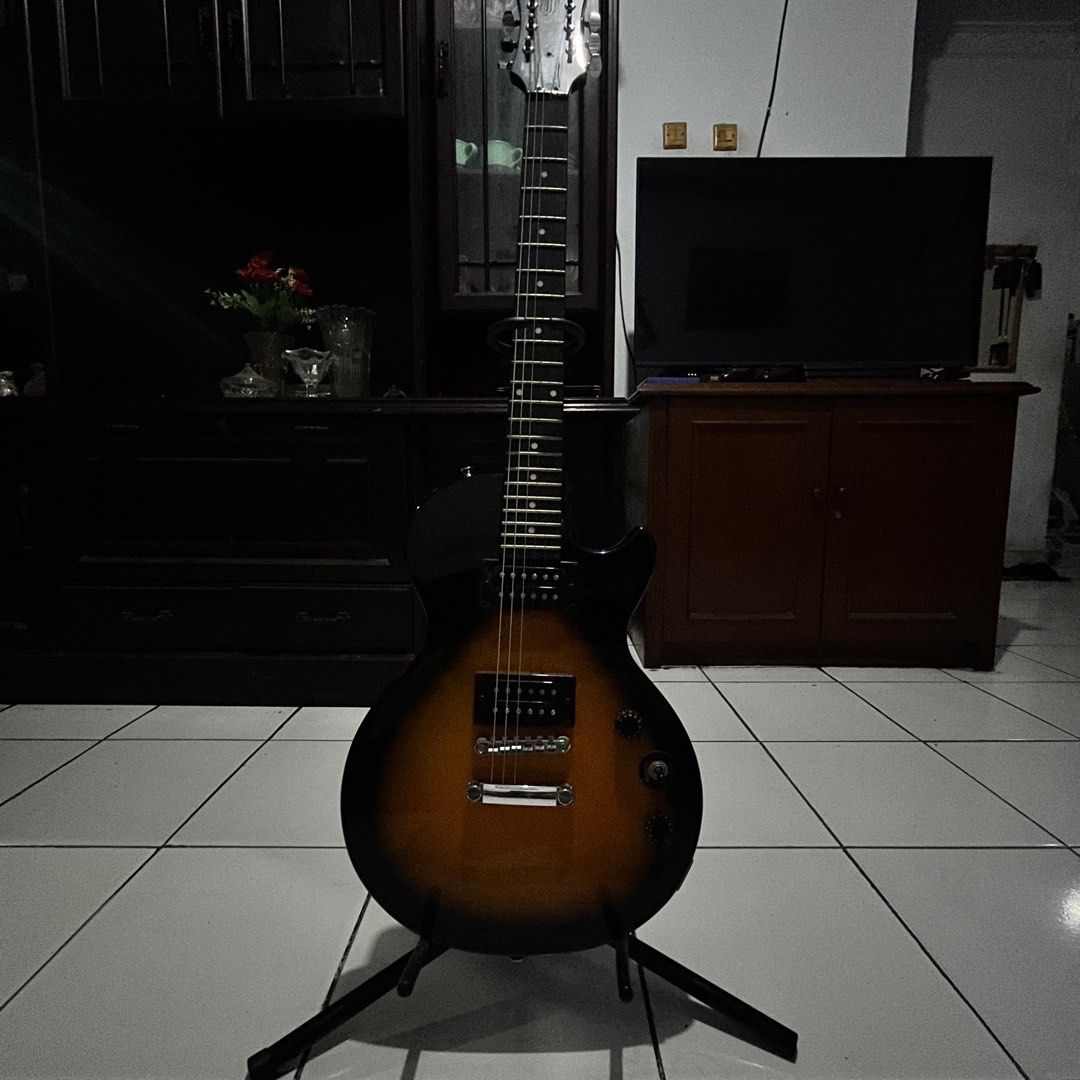 Gitar Elektrik Epiphone Les Paul Special 2 Player Pack, Musik & Media ...