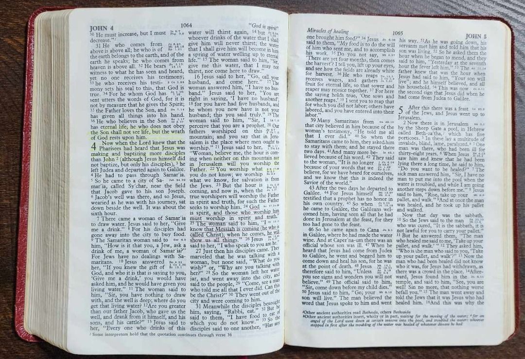 Holy Bible in Revised Standard Version (RSV) Copyright 1971, Hobbies ...