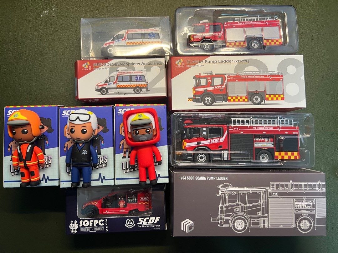 [Limited edition] Scdf figurines and collectibles, Hobbies & Toys ...