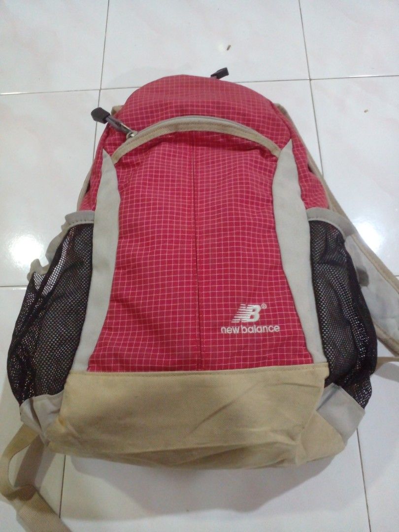 NB bacpack 20 liter, Men's Fashion, Bags, Backpacks on Carousell