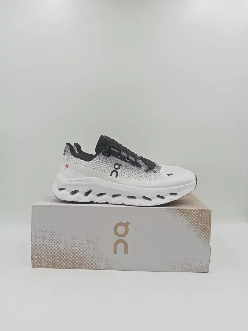 On Running Cloudtilt Black Ivory (3ME10101430), Men's Fashion, Footwear ...