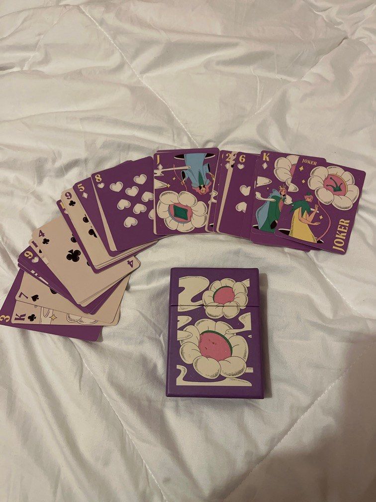 Playing card typo, Hobbies & Toys, Toys & Games on Carousell