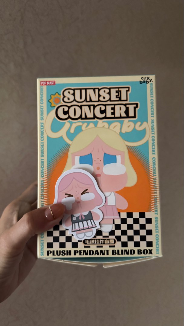 Popmart Crybaby Sunset Concert Pink Gray ORIGINAL 100%, Toys ...