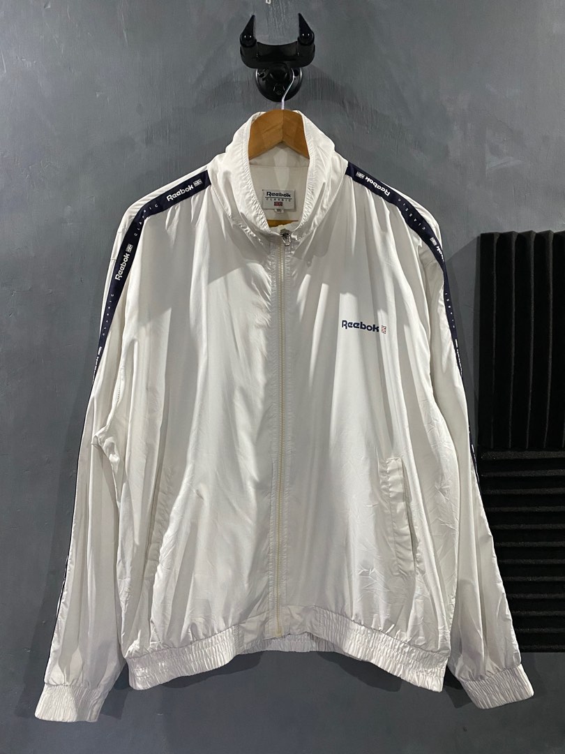 Reebok Winbreaker, Men's Fashion, Coats, Jackets and Outerwear on Carousell