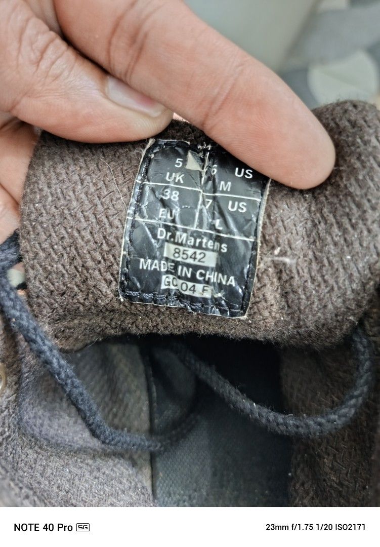 Sepatu boot dokmart" Dr. Martens 8542" Cewek.Kulit mantul tapak kokoh ...