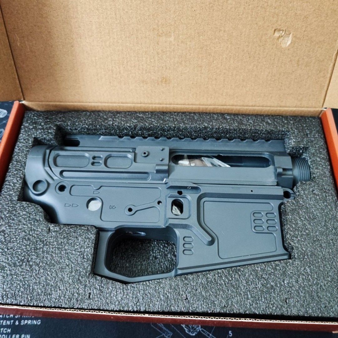 Slr Body Receiver Kit v4 - Mecha grey, Hobbies & Toys, Toys & Games on ...