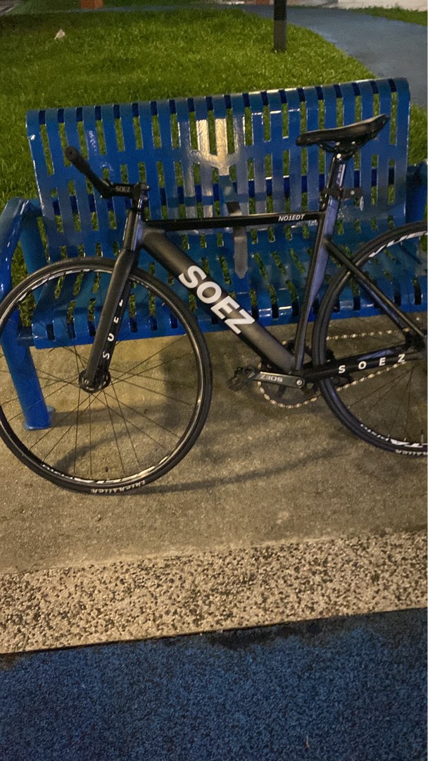 SOEZ fixie, Sports Equipment, Bicycles & Parts, Bicycles on Carousell