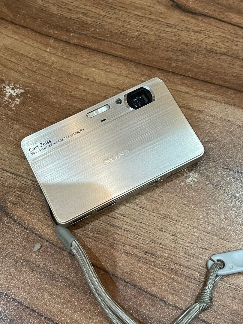 Sony Cybershot DSC-T700, Photography, Cameras on Carousell