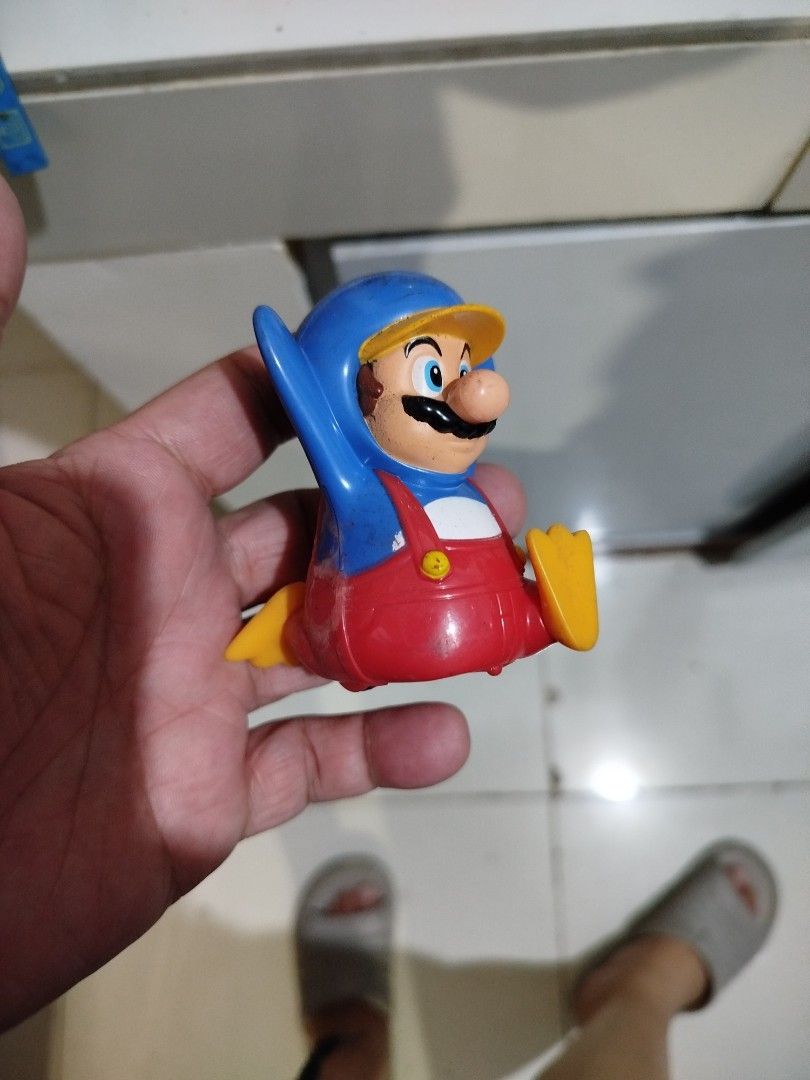 Super mario bros figure, Hobbies & Toys, Toys & Games on Carousell