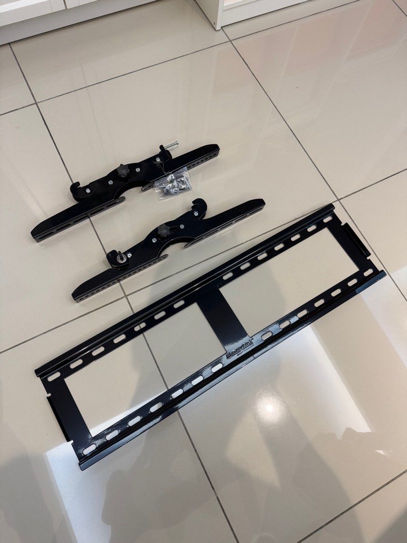 TV wall mount bracket fit up to 65 inch TV with lock, TV & Home ...