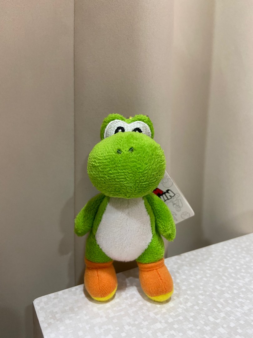 USJ Super Nintendo World Yoshi Keychain, Hobbies & Toys, Collectibles ...