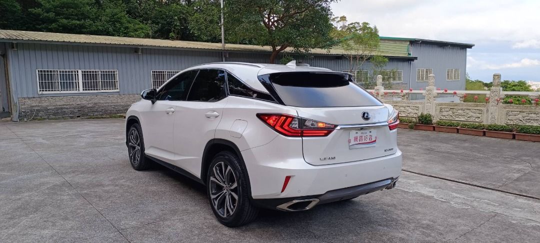 2019 Lexus RX 300 頂級版 無重大事故、原版件、無泡水、無煙車、 LED矩陣式頭燈、acc全速域、雙前電動通風椅、盲點、電動尾 ...