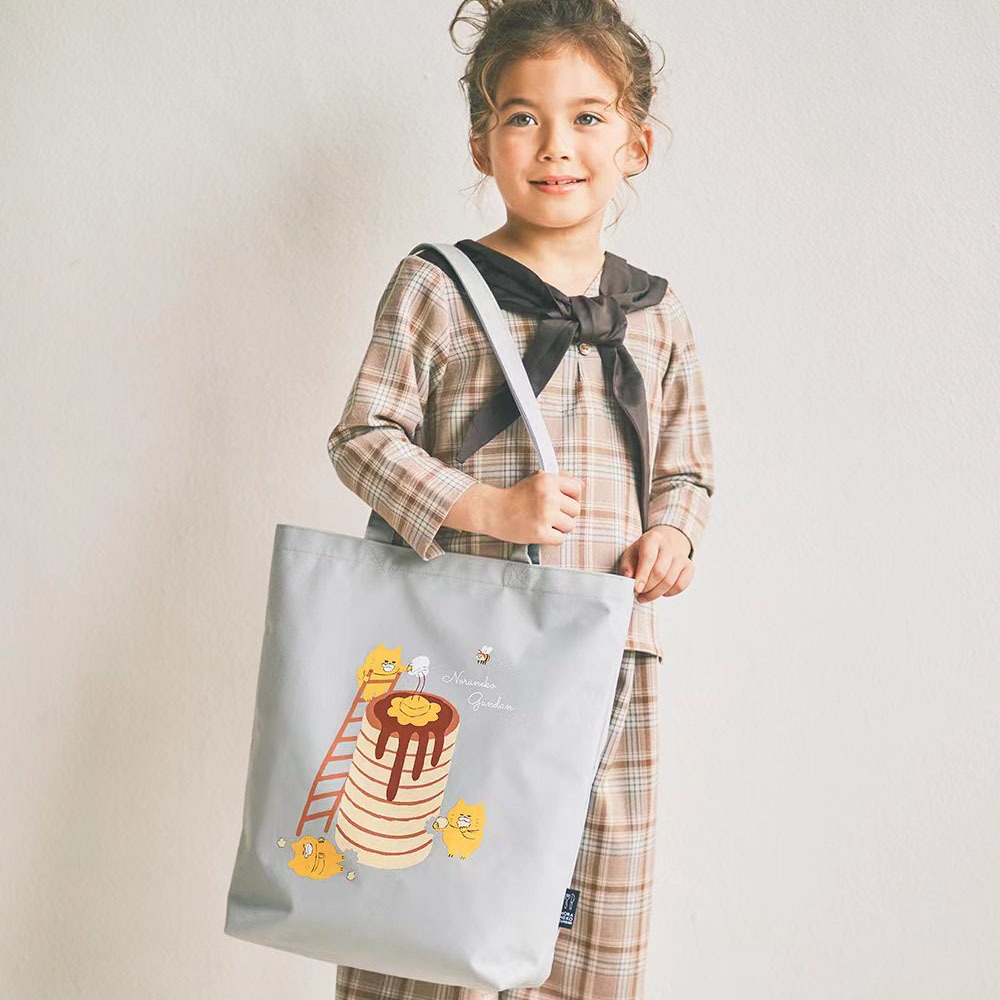 日本 KODOMOE 超人氣繪本 ノラネコぐんだん 野貓軍團 雜誌附錄 灰色帆布 側咩袋, 女裝, 手袋及銀包, Tote Bags - Carousell