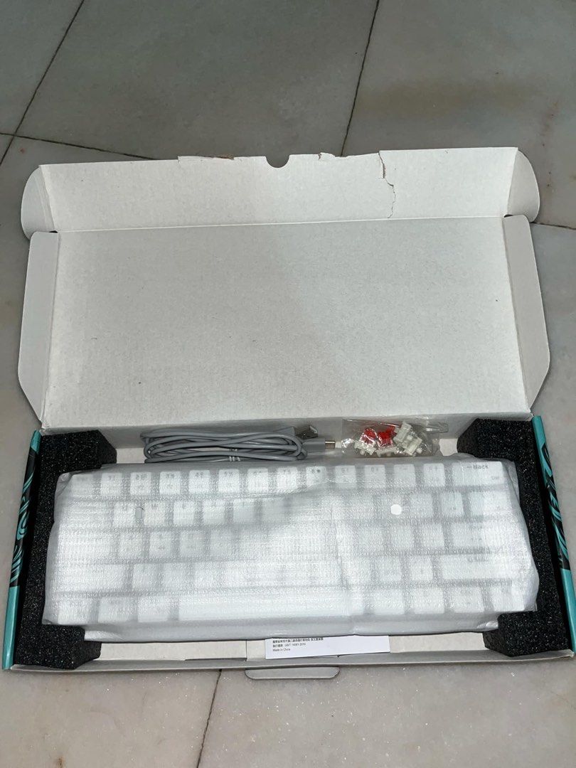 AULA 61 Keys Hot-swappable RGB Backlit Mechanical Keyboard Red switch ...