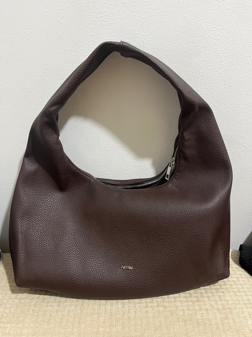 Aztrid Bag, Women's Fashion, Bags & Wallets, Tote Bags on Carousell