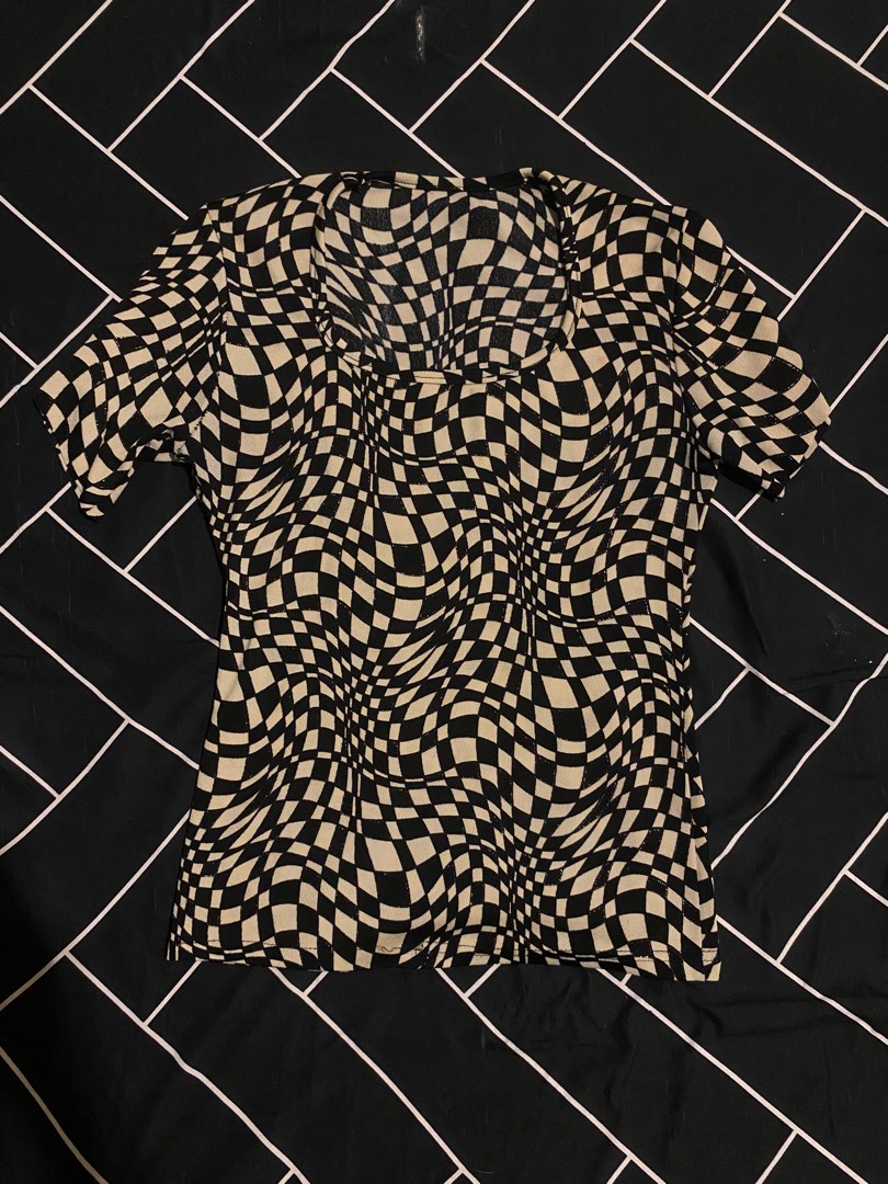 checkerboard trippy fitted short sleeve thrifted top beetlejuice, Women ...