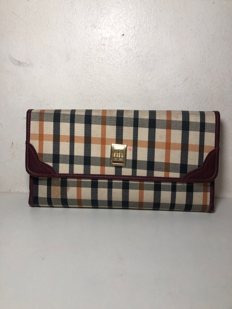 Daks wallet, Luxury, Bags & Wallets on Carousell