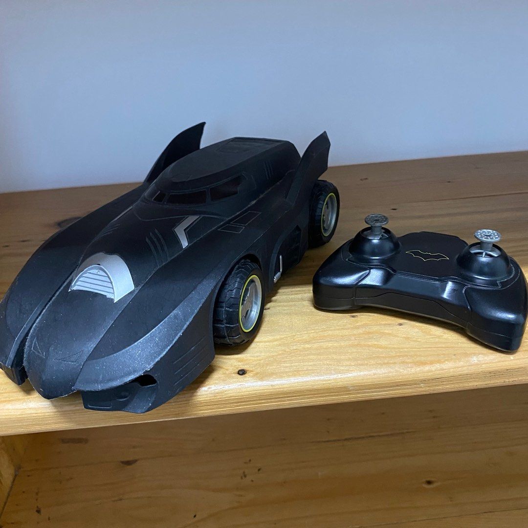 Dc Batman Tech Defender Batmobile with Remote Control, Hobbies & Toys ...