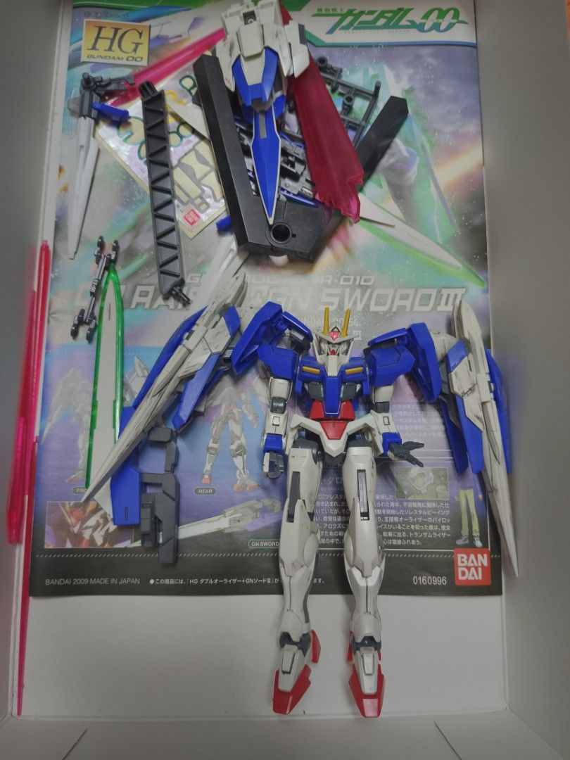 Gundam 00 HG Bundle (Gundam Exia Dark Matter HG, Gundam 00 Raiser Gn ...