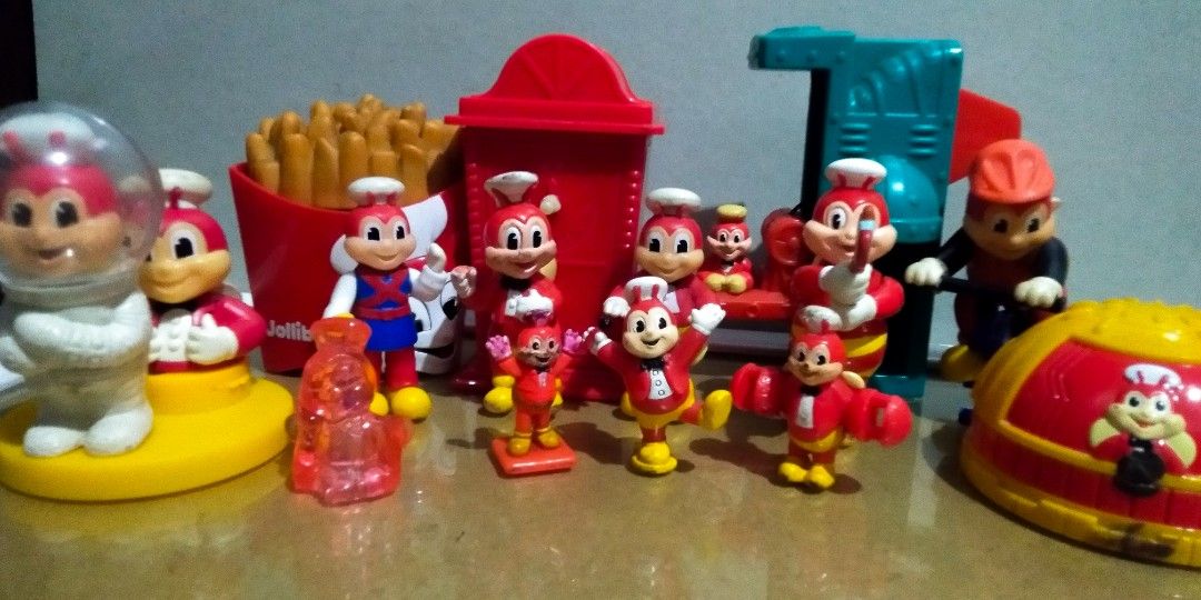 Jollibee Set, Hobbies & Toys, Toys & Games on Carousell