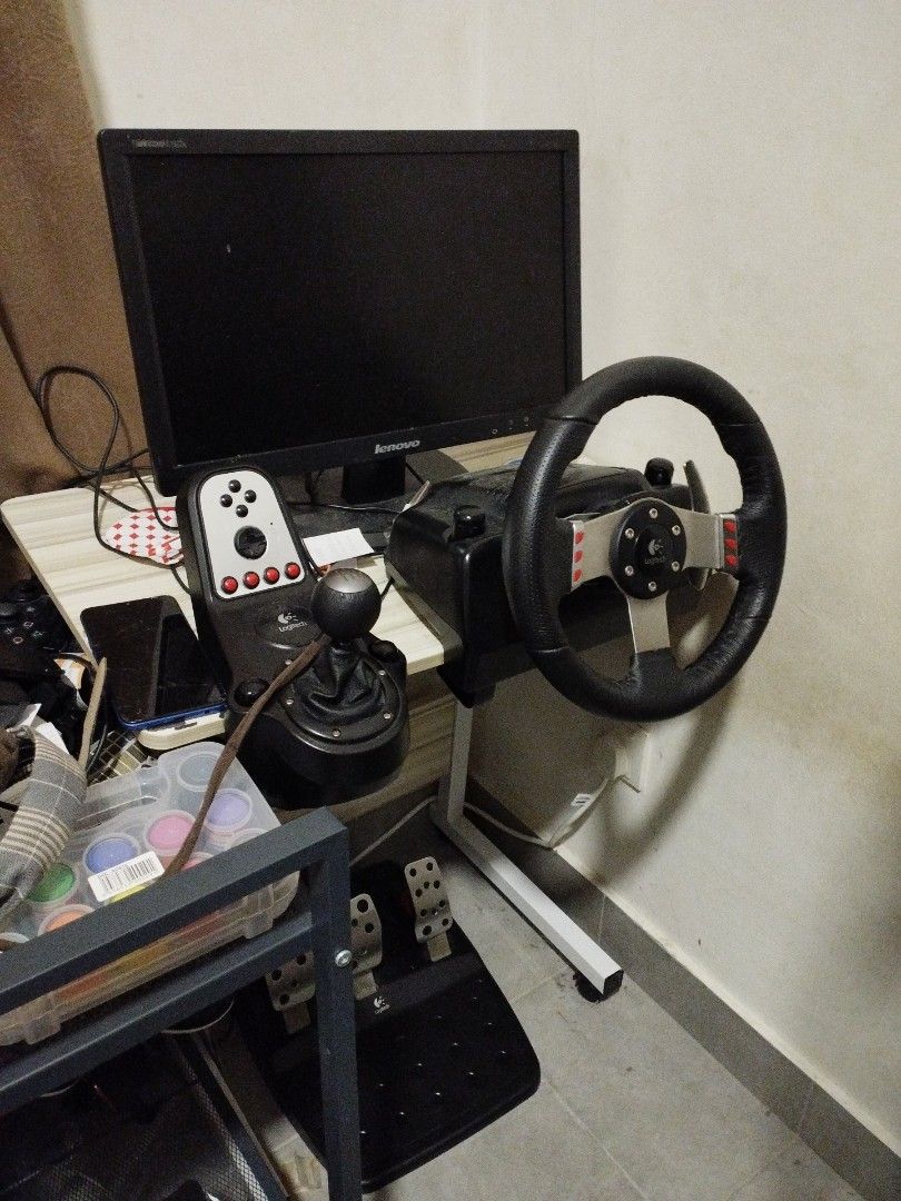 Logitech G27 Racing Wheel w/ pedals, shifter and PSU. Complete set ...