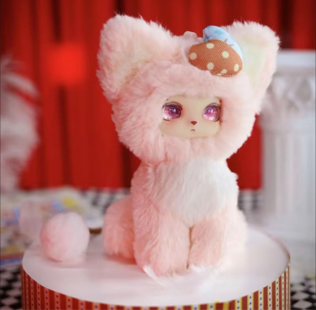 Lokiki absurd paradise- pink moon rabbit, Hobbies & Toys, Toys & Games ...