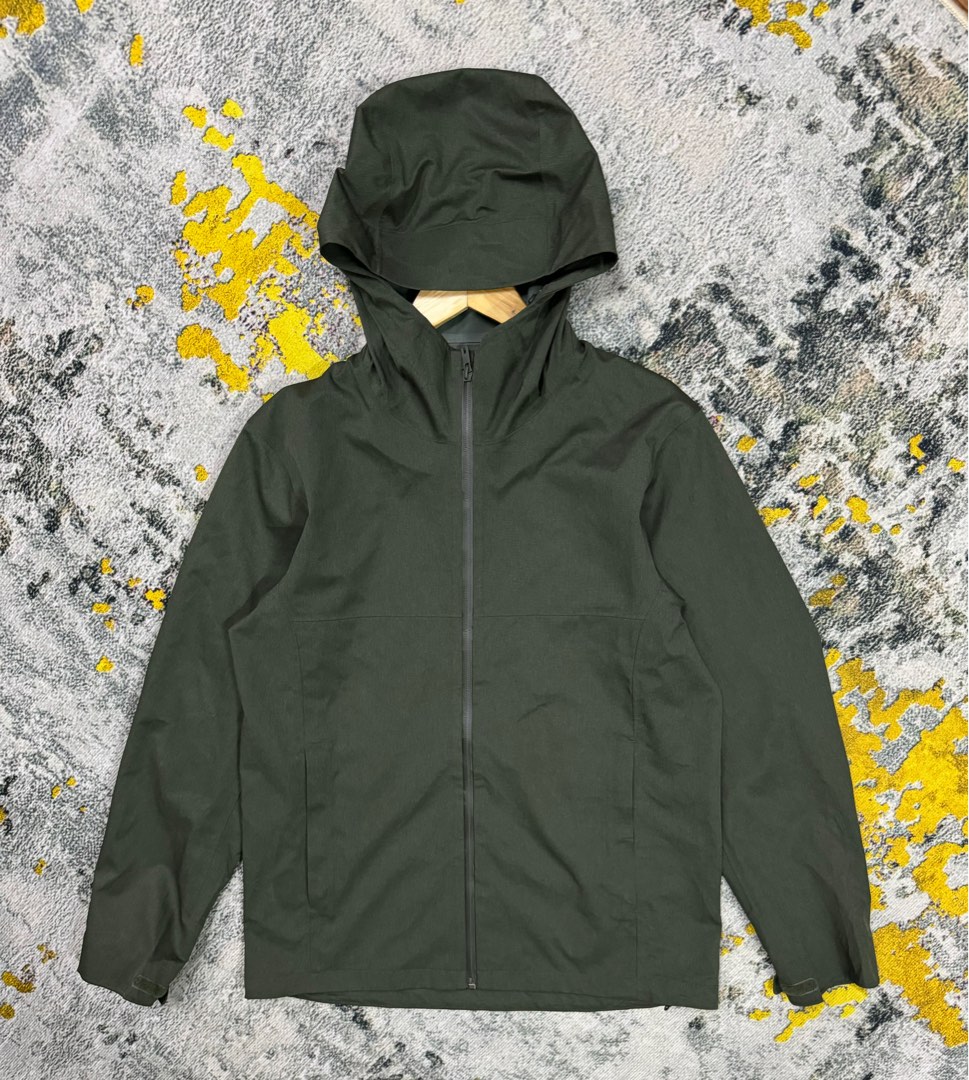 Original Uniqlo Blocktech Windbreaker, Women's Fashion, Coats, Jackets ...