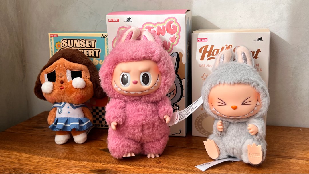 Pop Mart Crybaby Sunset Concert, Labubu V1 Lychee Berry, Labubu V2 Hehe ...