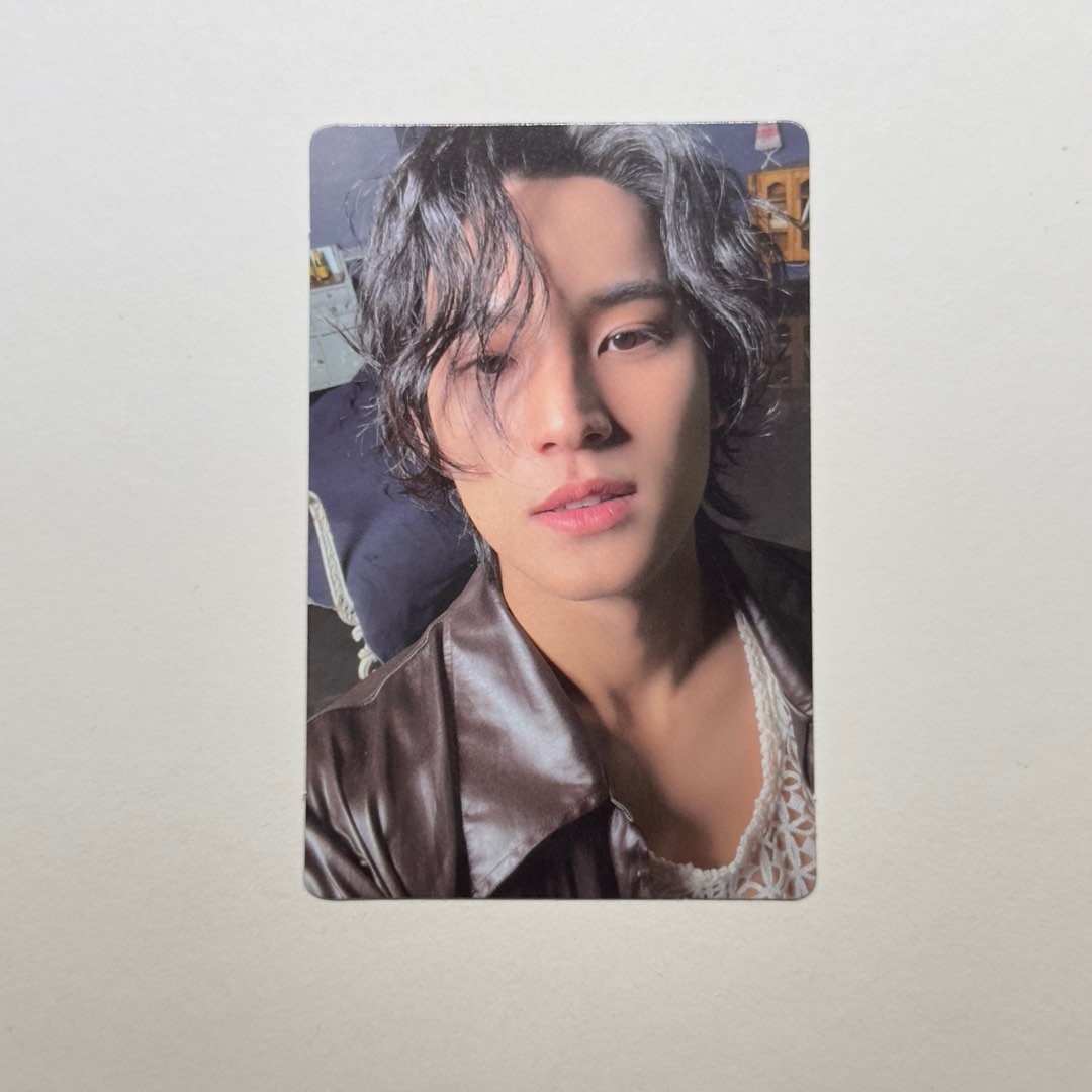Seventeen Mingyu FML Photocard pc, Hobbies & Toys, Memorabilia & Collectibles, K-Wave on Carousell
