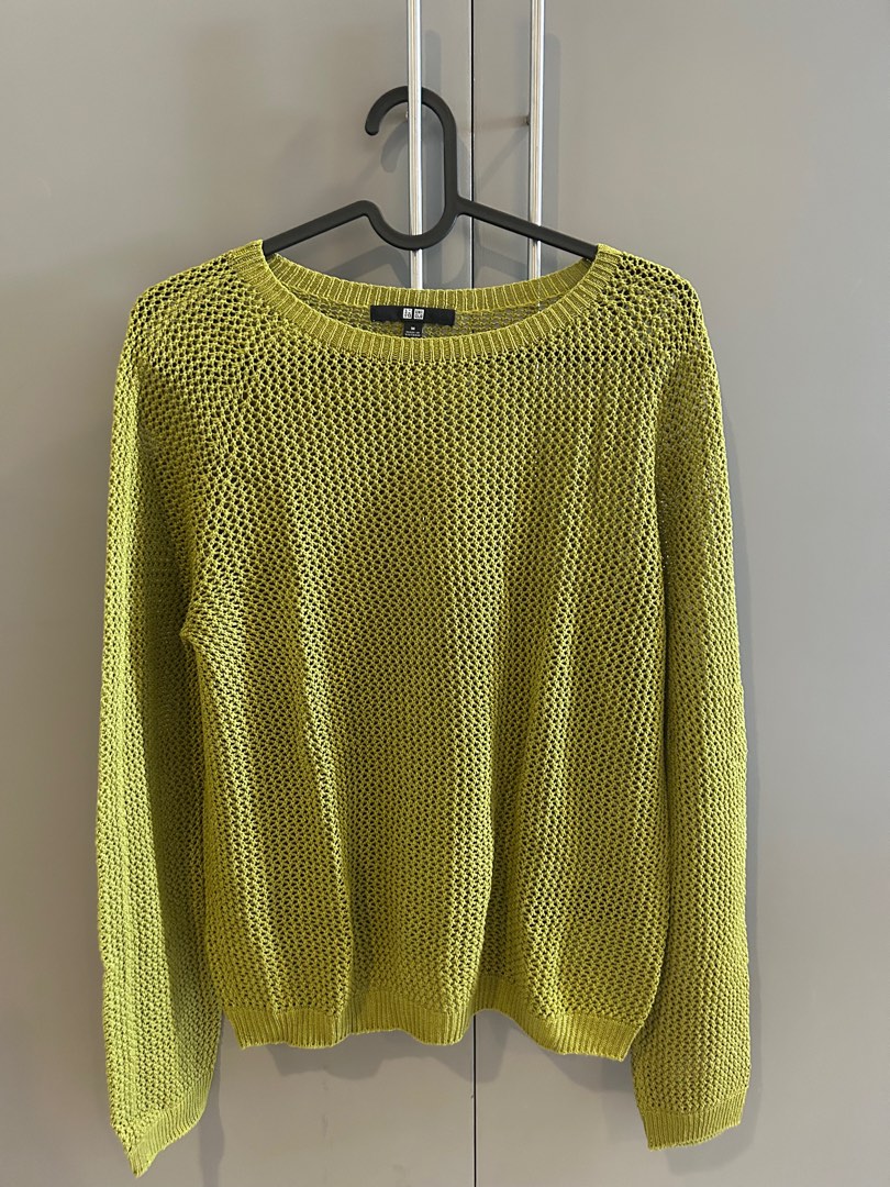 Uniqlo Mesh Top, Women's Fashion, Tops, Blouses on Carousell