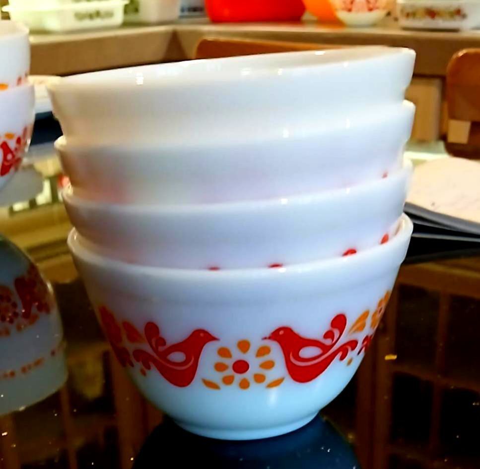 Vintage Pyrex Red/Orange Friendship Design 1 1/2 Pint Mixing Bowl.(Made ...