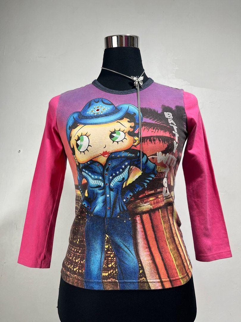 Y2k graphic Betty Boop Batty with you top, Women's Fashion, Tops ...