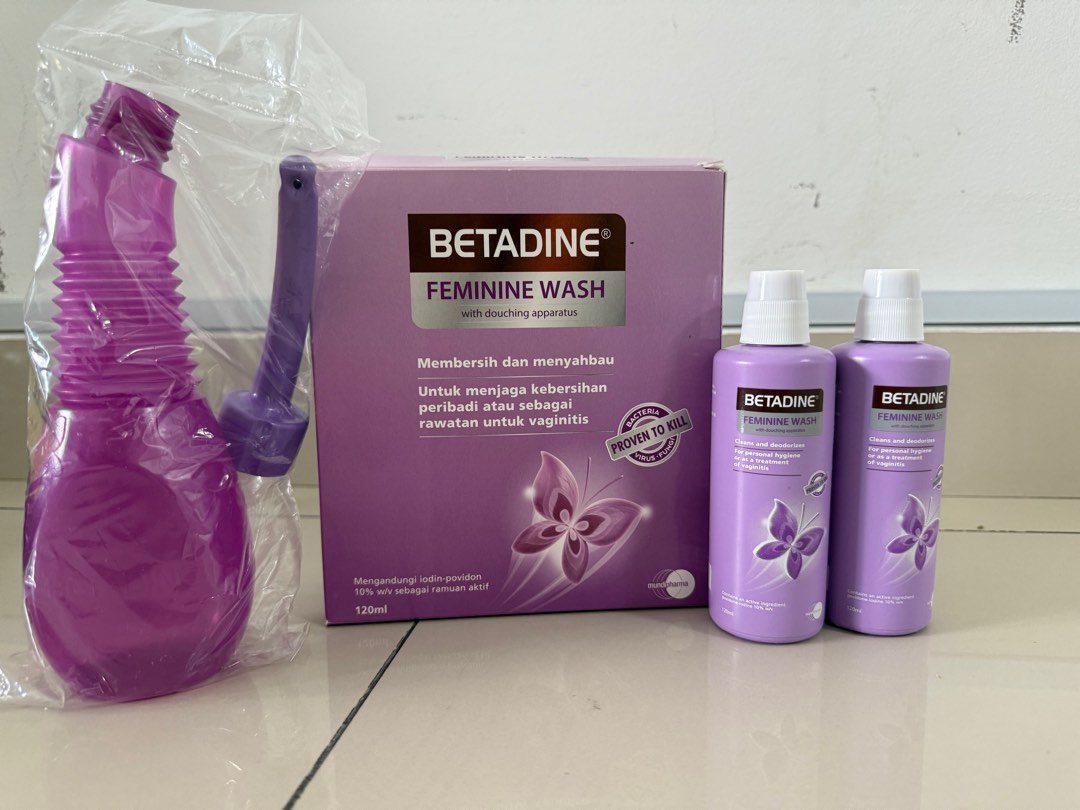 Betadine Feminine Wash with Douching Apparatus, Beauty & Personal Care ...