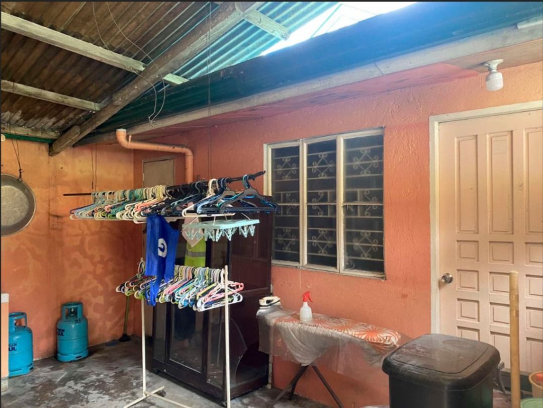 **buyer only** 3br old bungalow house and lot in Don Enrique Heights ...