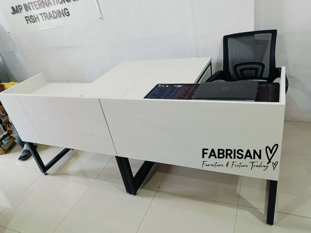 Cubicles Desk Privacy Panel Included Benching & Partition |Office Table ...