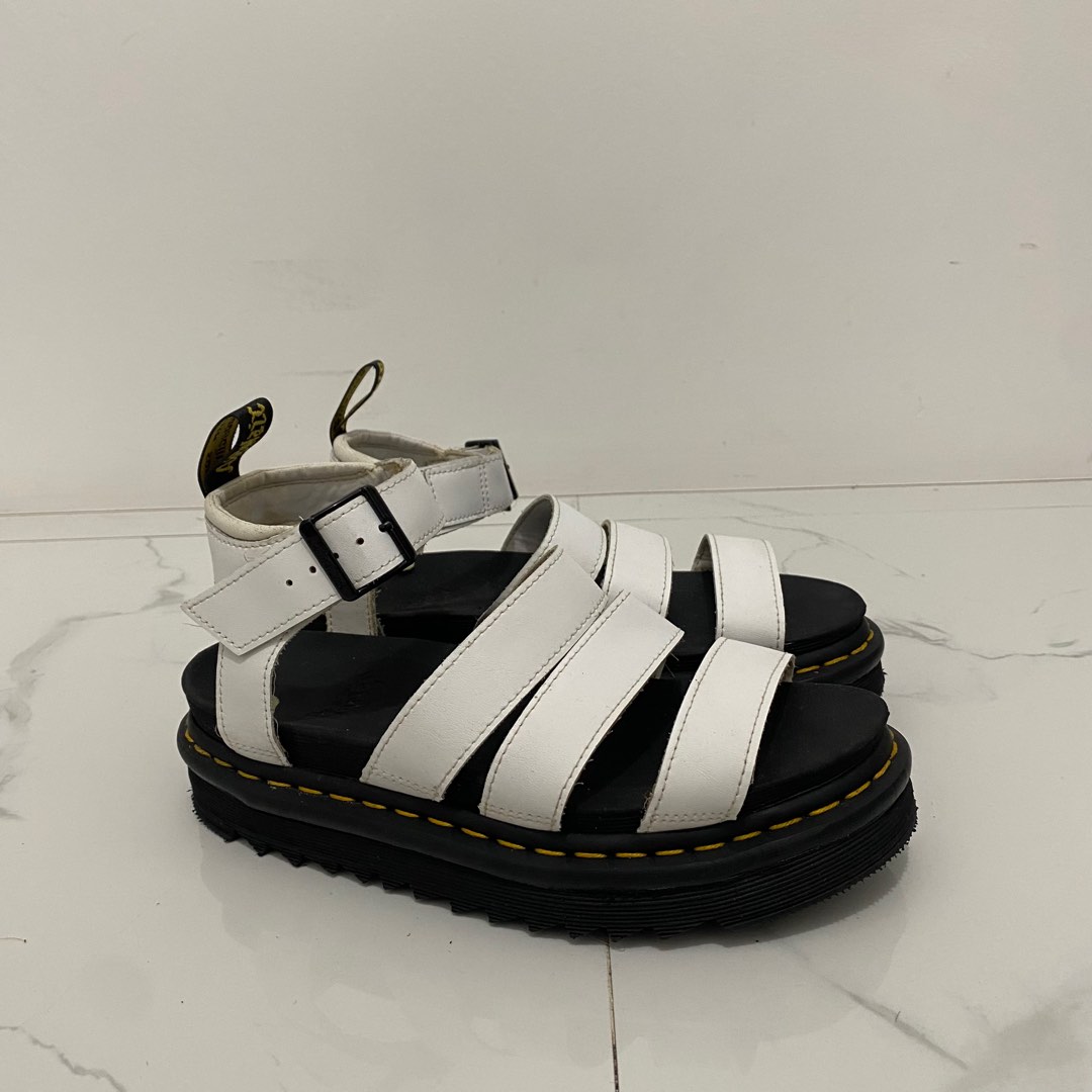 Doc Martens Blair, Women's Fashion, Footwear, Sandals on Carousell