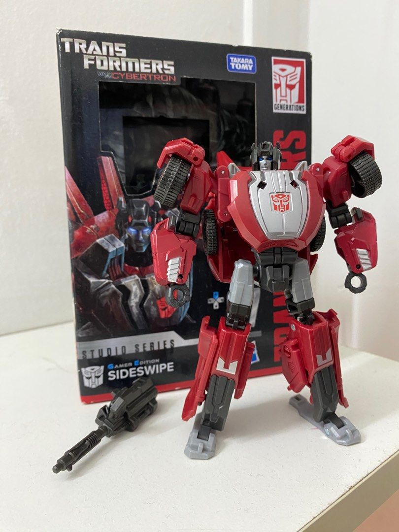 Hasbro Transformers Studio Series Gamer Edition Deluxe class Sideswipe ...