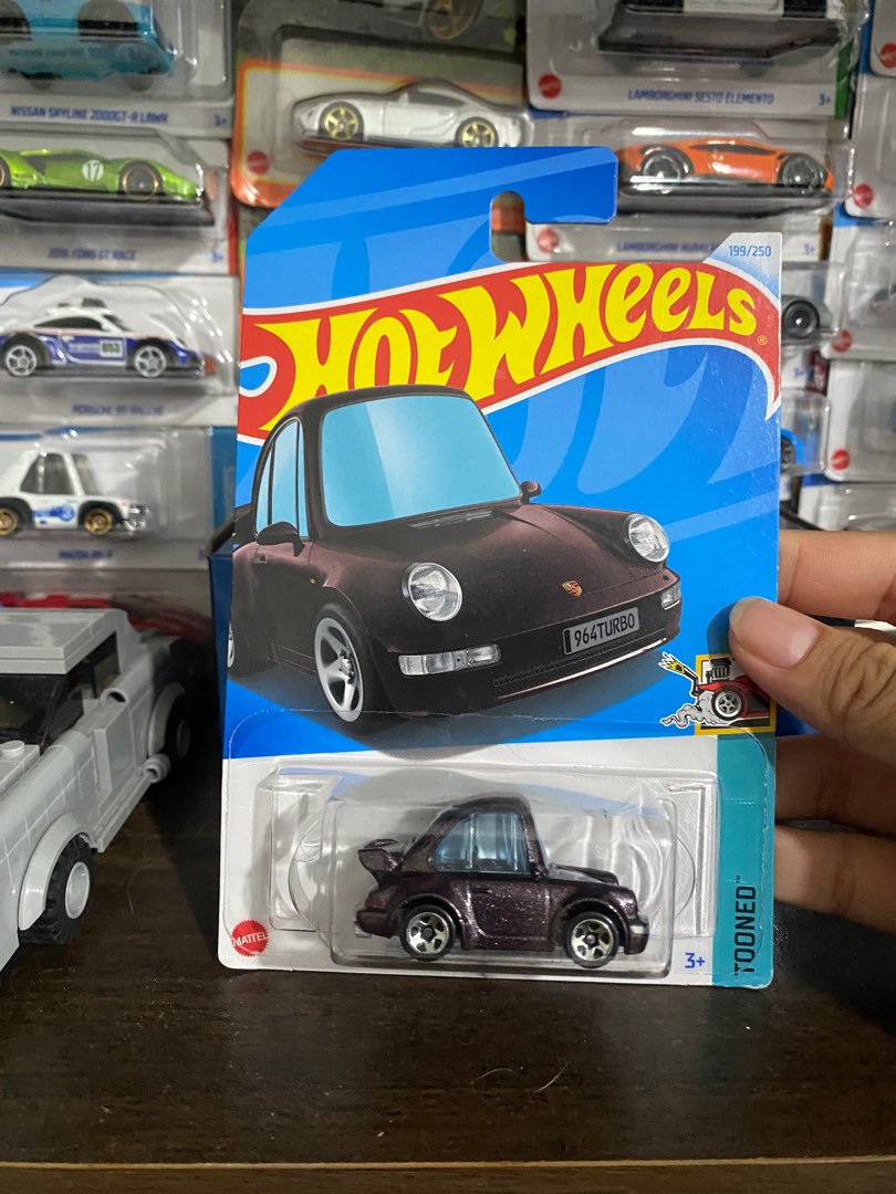 Hotwheels Porsche 911 Turbo Tooned, Hobbies & Toys, Toys & Games on ...