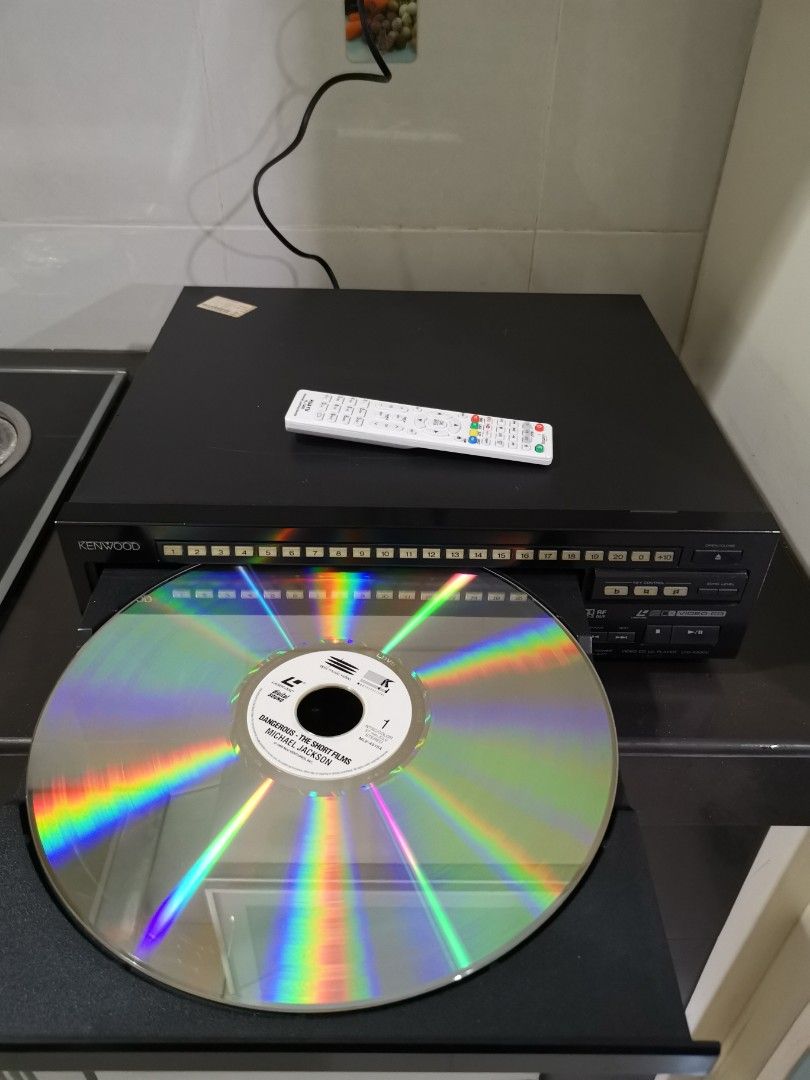 Kenwood LVD-K590V Laserdisc CD VCD Player with karaoke function, Audio ...