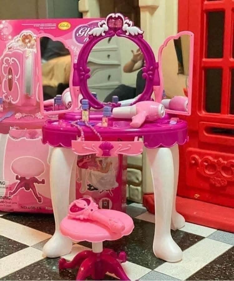 KIDS TOY Glamour Mirror Play Set with music playing and light flashing ...