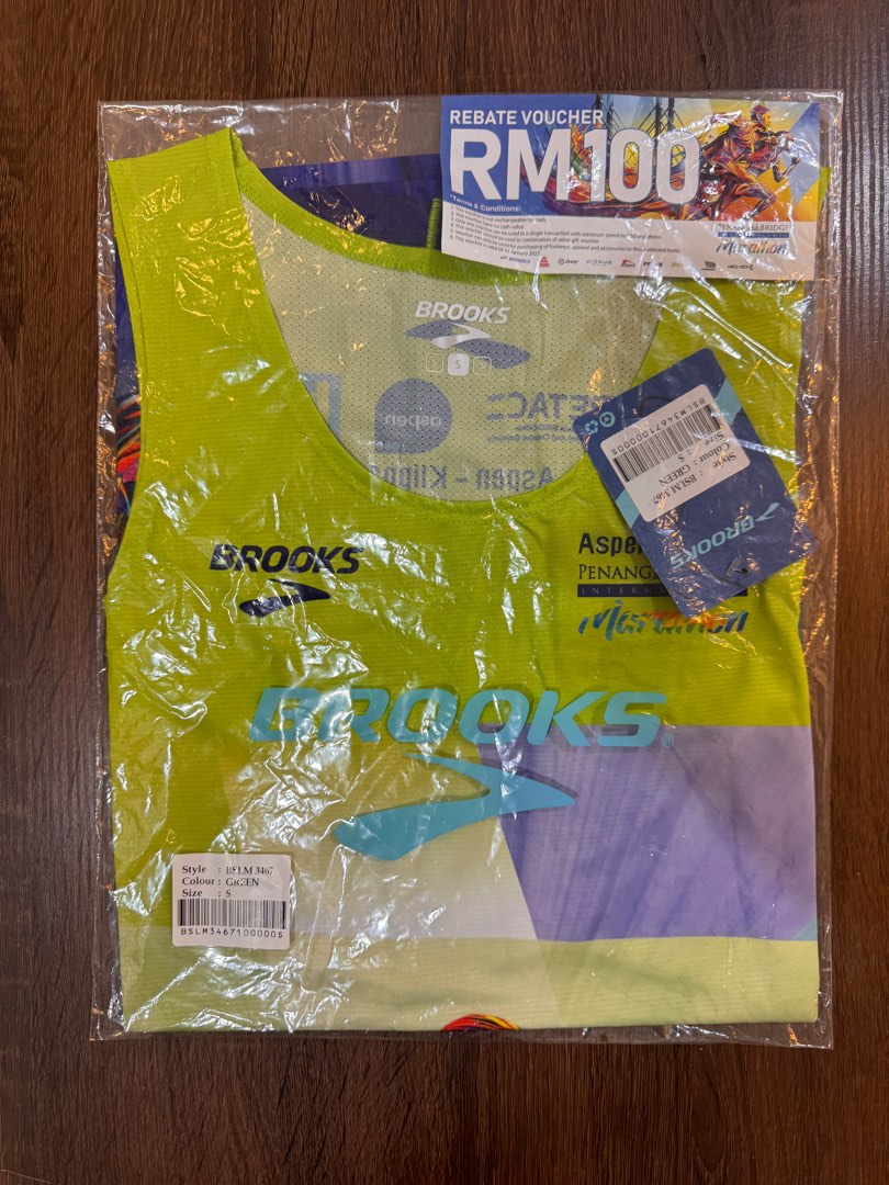 Penang Bridge international Marathon event singlet, Men's Fashion ...