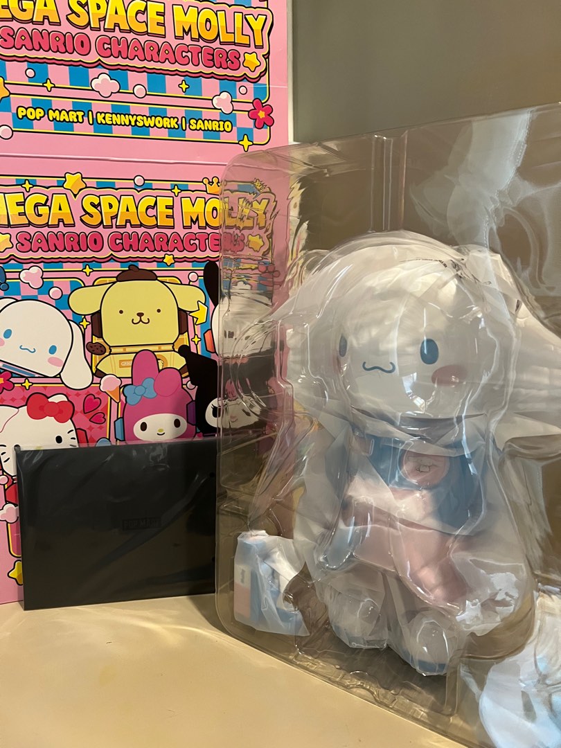 Popmart 400% Sanrio Cinnamoroll Mega Space Molly, Hobbies & Toys, Toys ...